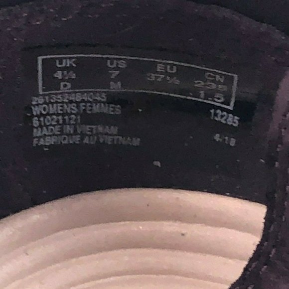 Clarks | Shoes | Clarks Trigenic Tri Poppy Chelsea Ankle Boots 7m ...